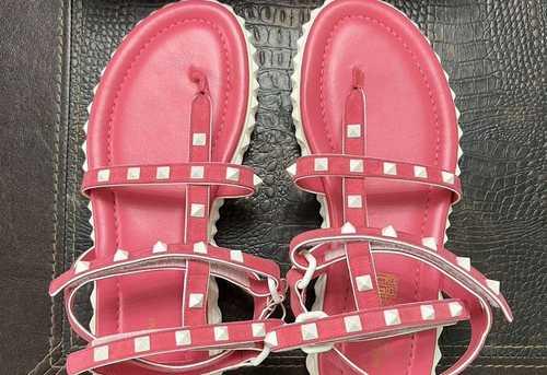 Босоножки новые Valentino, 41