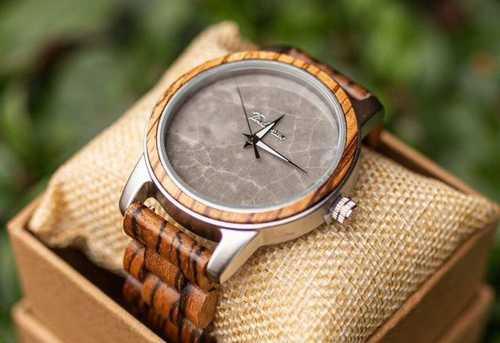 Деревянные мужские наручные часы из дерева
