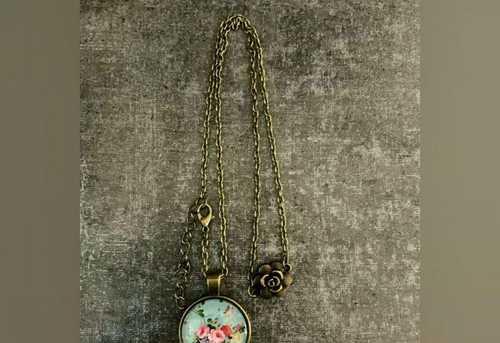 Винтажное ожерелье с цветами