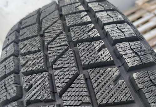 Sailun Ice Blazer Arctic SUV 215/65 R16 102H