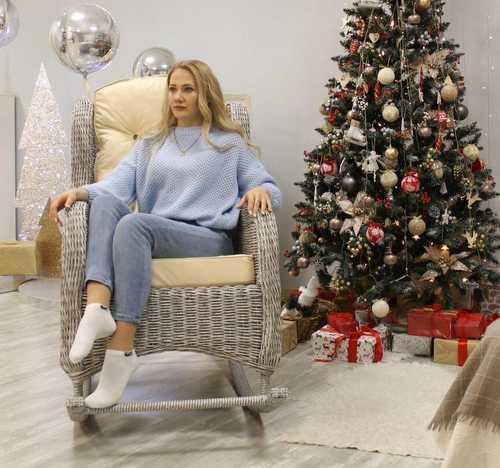 Кресло качалка из ротанга