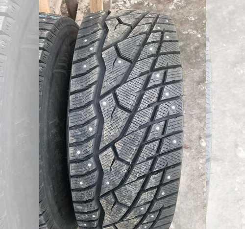 Venom Power Ice Hunter WTS 295/55 R20 114Q