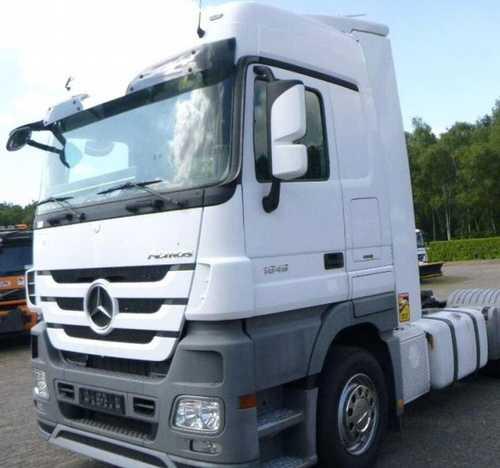 Pазбираем грузовик Mercedes-Benz Actros mpiii 2009