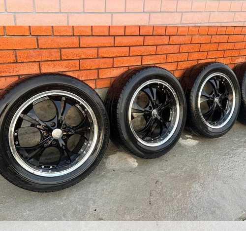 Комплект колес 235/55/R18 Dunlop на литье 5/114.3