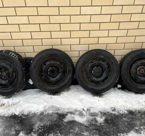 Hankook Winter I'Pike 185/65 R15