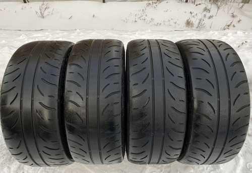 Dunlop Direzza ZIII 235/40 R18