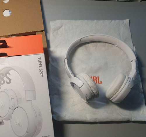 Новые) Беспроводные наушники jbl tune 520bt