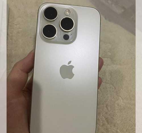 iPhone 15 Pro, 256 ГБ