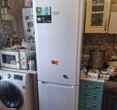 Холодильник hotpoint ariston бу