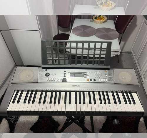 Синтезатор yamaha psr r300