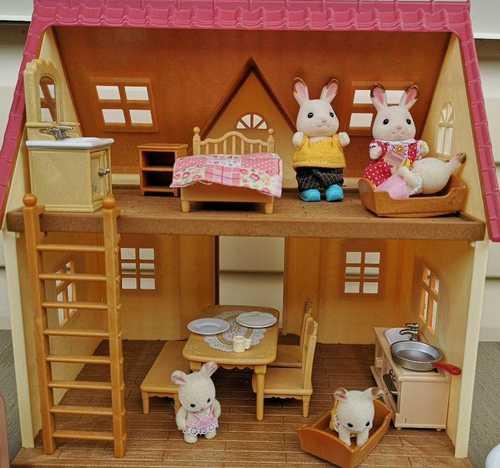 Sylvanian Families, домик, семья белок, зайцы, ежи