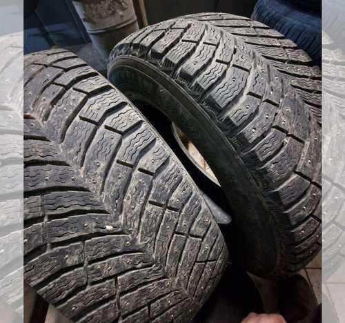 Michelin X-Ice North 4 SUV 225/65 R17 106B