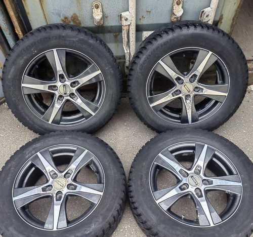 205/60 R16 Bfgoodrich g-Force Stud Зима Литые R16 pсd:5x114.3 ет:46 DIA:67.1