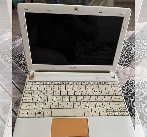 Нетбук acer aspire one
