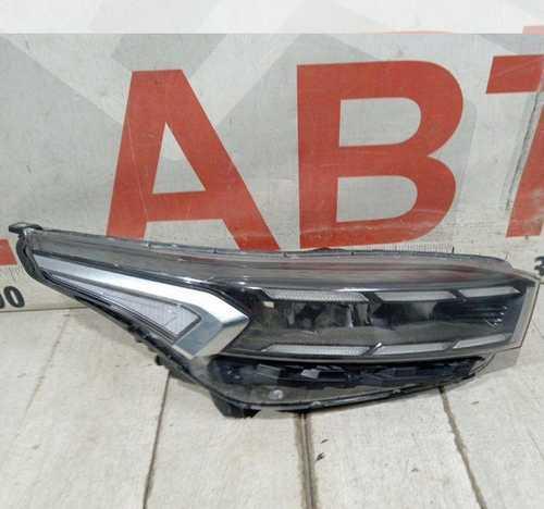Фара передняя правая Kia Cerato 4 CD