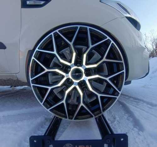 Vossen R17 5X114,3