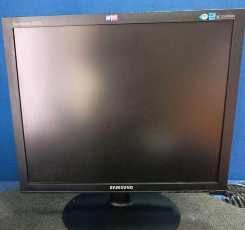 Монитор 19" samsung e1920nr