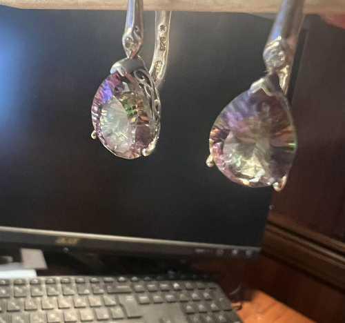 Серьги с мистик топазом