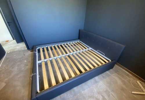 Кровать с подъёмным механизмом + матрас