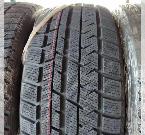 Opals SilverSnow F9 235/45 R18 98V