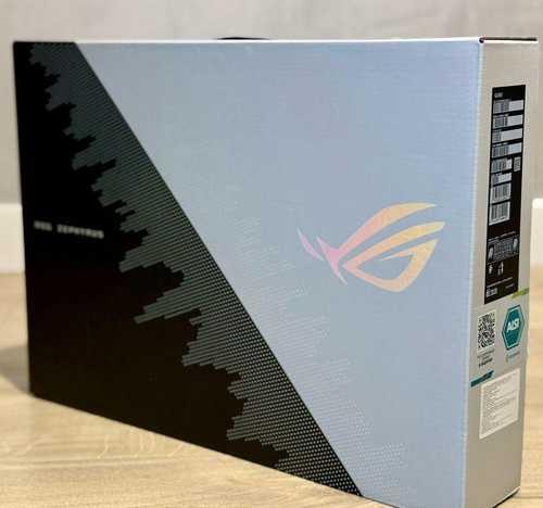 Asus RoG Zephyrus G16 2.5K 240Hz i7-13620H RTX4060