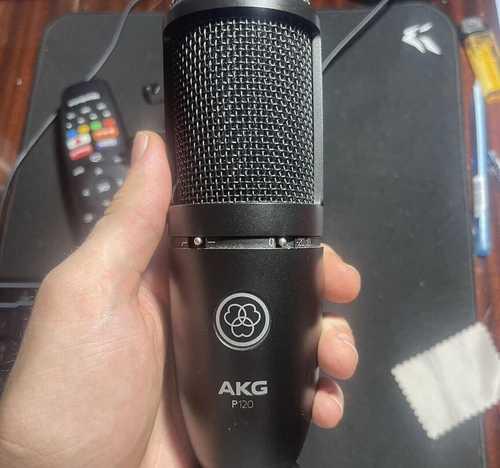 Студийный микрофон akg p120