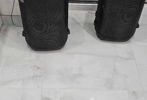 Продаю 2 колонки sven ps -800 100 w