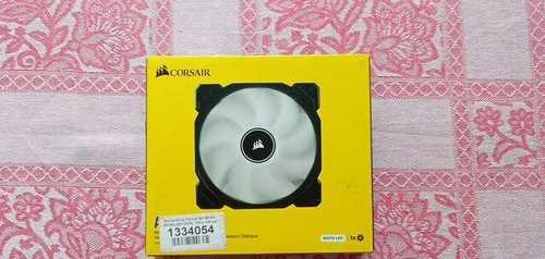 Вентилятор Corsair AF140 LED