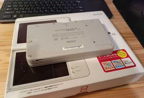 Nintendo DSi LL белая