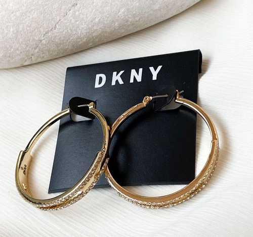 Новые серьги Dkny кольца в стразах оригинал