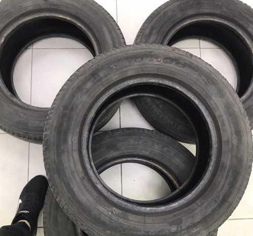 Toyo H08 215/65 R15C 104T