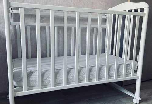 Детская кровать плюс матрас от 0 до 3 лет
