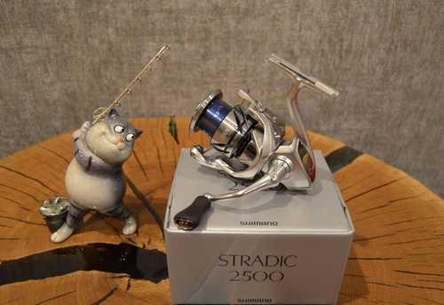 Катушка Shimano 23 Stradic 2500 (новая в нaличии)