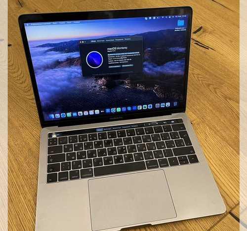 MacBook Pro (13-inch, 2016, Four Thunderbolt 3 Por