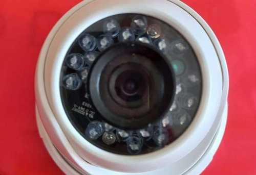 Камера видео наблюдения и Светильники