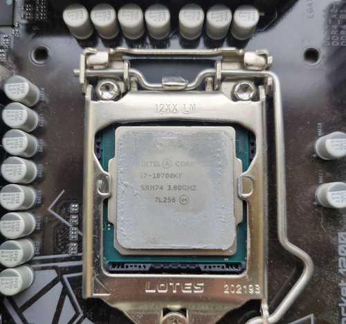 Процессор Intel i7 10700kf