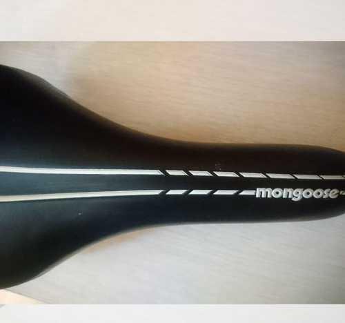 Mongoose седло для спортивного велосипеда