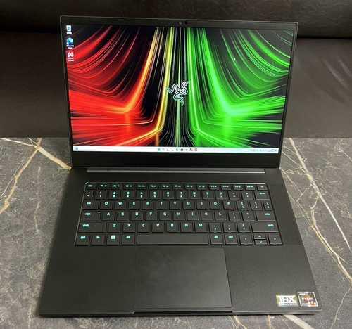 Razer Blade 14 R9 6900HX/RTX 3060