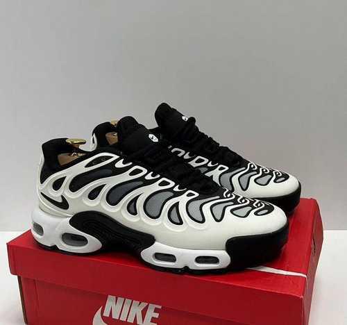 Кроссовки Nike Air Max Tn Plus Drift Tuned