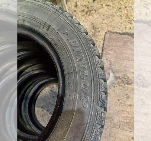 Dunlop SP Winter Ice 01 175/70 R13 82T
