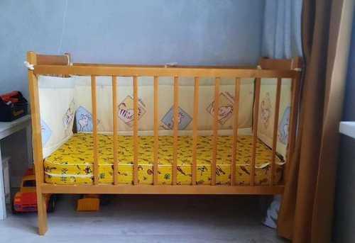 Детская кроватка с поперечным маятником