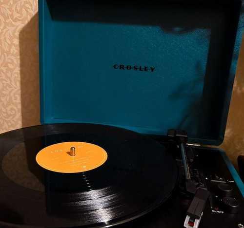 Виниловый проигрыватель crosley