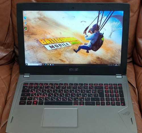 Asus ROG i7 7700HQ GTX1070 16/512SSD 120hz