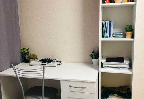 Письменный стол и шкаф