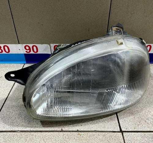 Фара левая Opel Corsa B