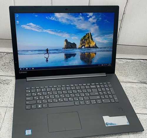 Lenovo 17" I5-7200U/8GB/GF 920MX/1TB HDD