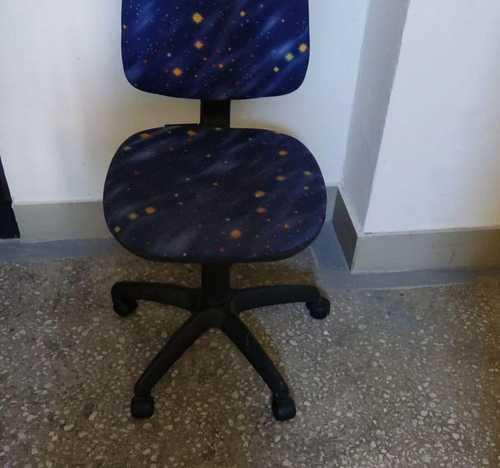 Компьютерное кресло