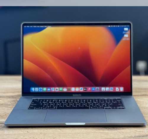 Macbook pro 16 i7/32/512 (272 цикла)