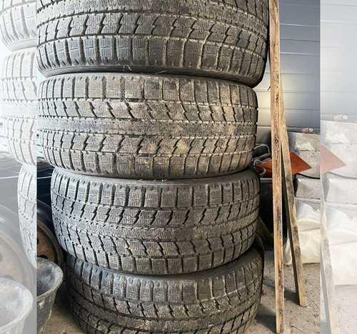 Observe X-10 275/40 R22