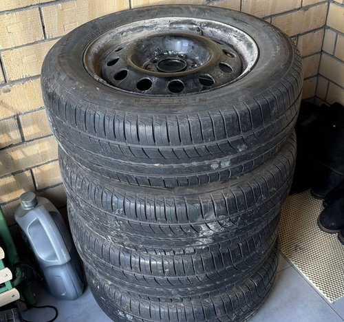 Pirelli Cinturato P1 195/65 R15